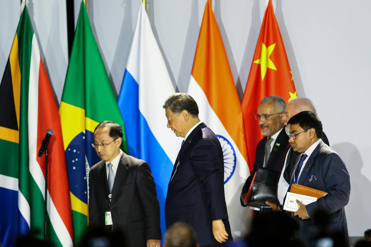 Na eigen munt willen BRICS-landen ook eigen betaalsysteem | BNR Nieuwsradio