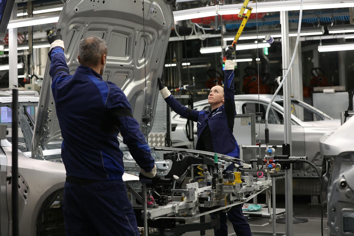 Duitse autosector in gevaar: ‘Ook gevolgen voor Nederland’ | BNR Nieuwsradio