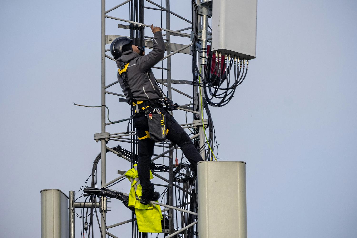 ‘Beauty contest moet bepalen wie de 5G-frequenties krijgt’ | BNR ...