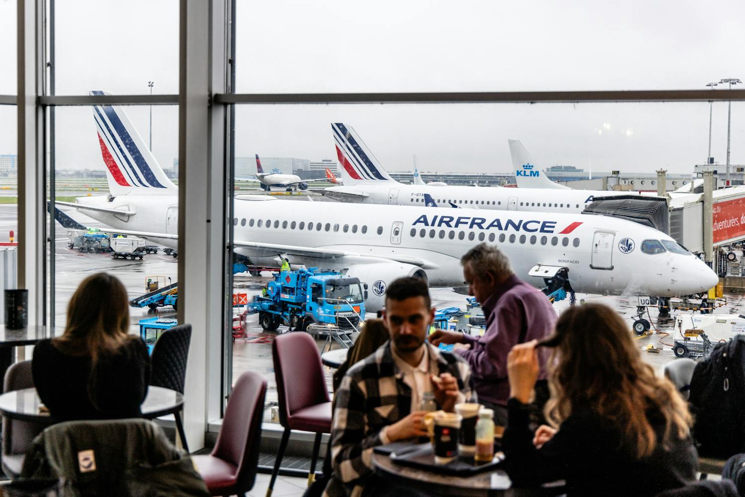 Schiphol opnieuw winstgevend in 2023 | BNR Nieuwsradio