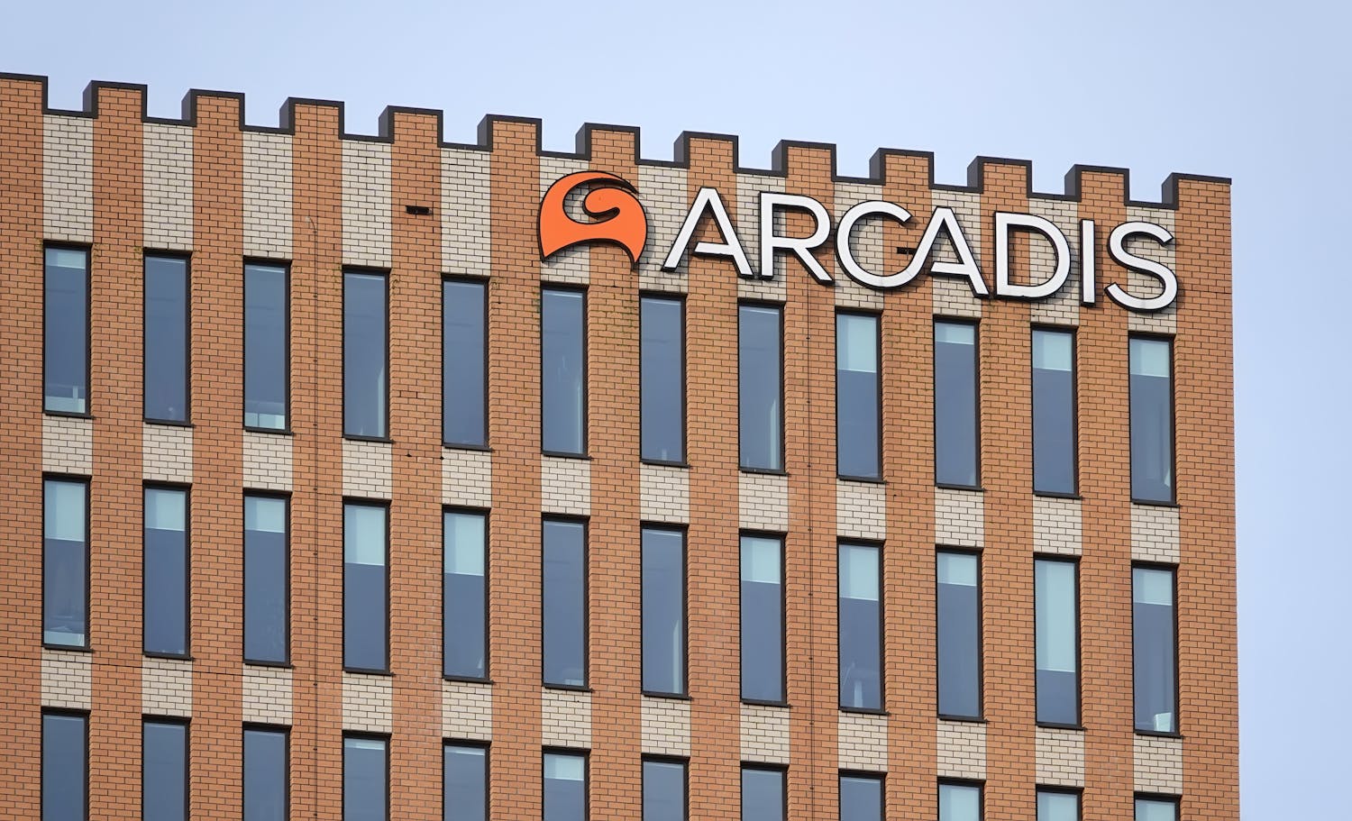 Arcadis boekt recordomzet, stijgende vraag naar duurzaamheid | BNR ...