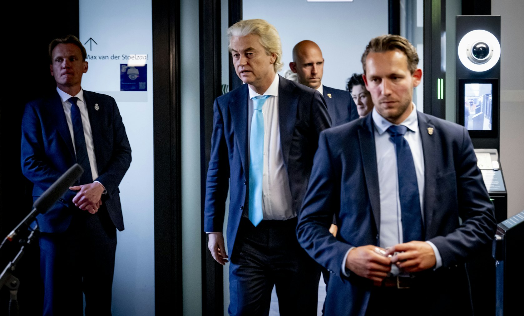 Nieuw kabinet komt met drie nieuwe ministeries, aantal bewindspersonen ...