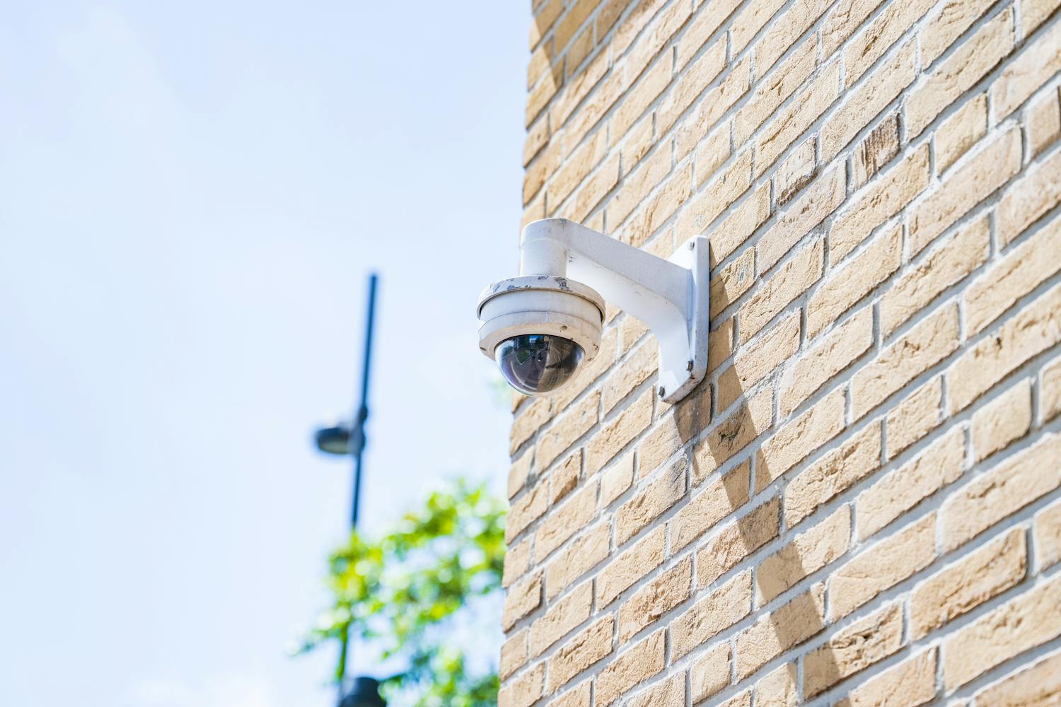 Enorme toename camera’s op straat: ‘Je merkt niet dat je privacy wordt ...