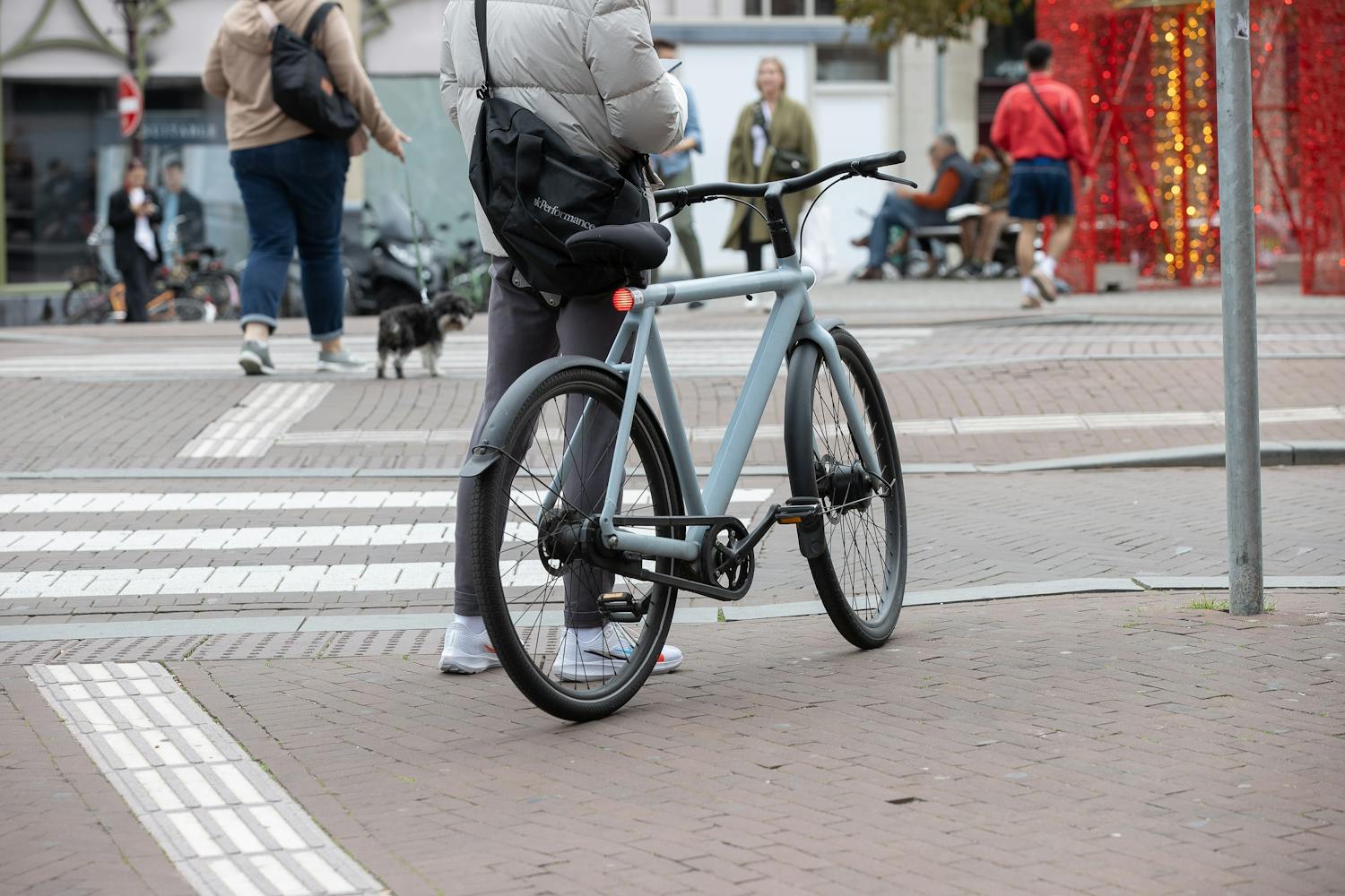 VanMoof geeft gedupeerde klanten flinke korting op nieuwe fiets | BNR ...
