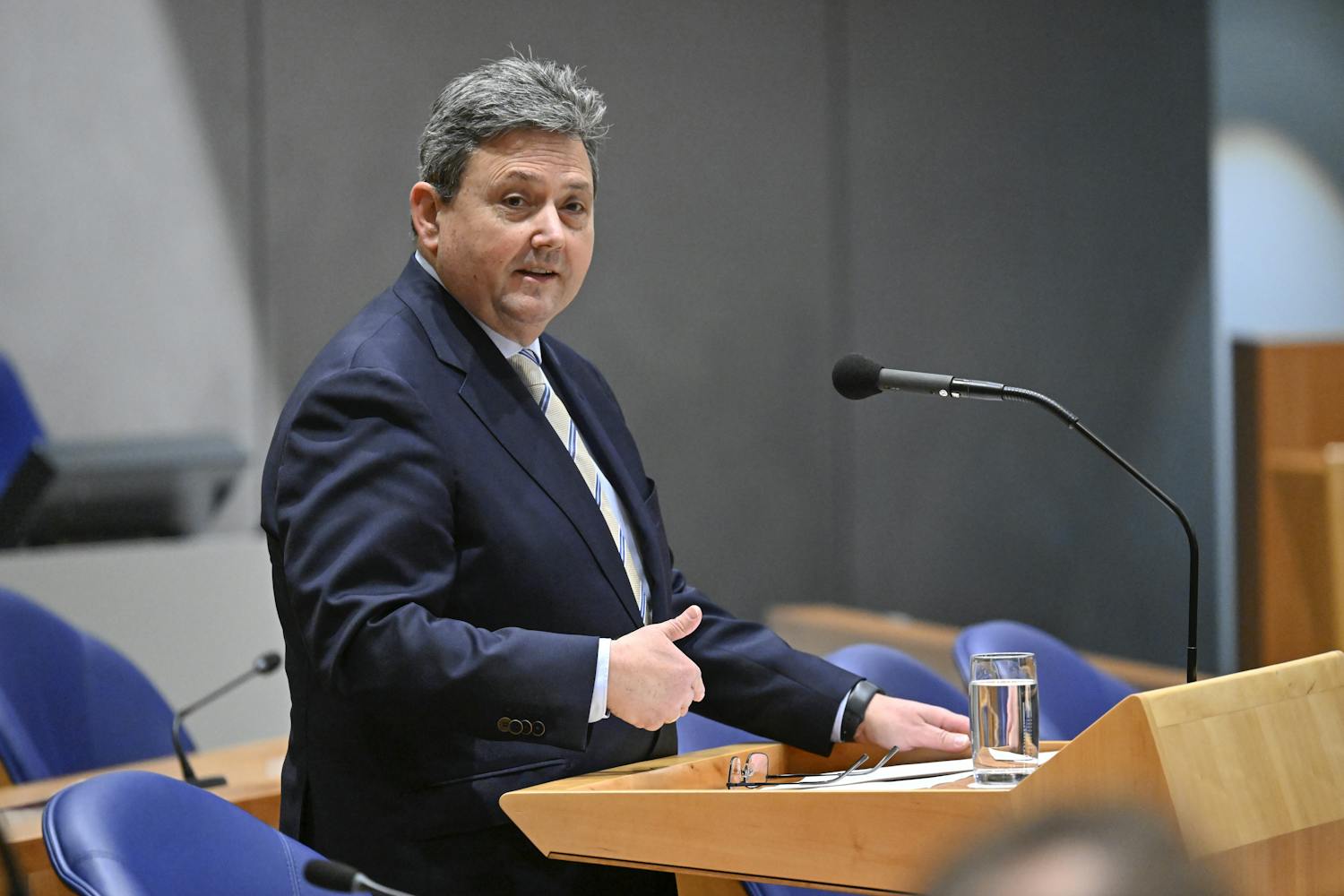 ‘Zorgelijk dat Chris Jansen als privépersoon achter Marokkanen ...