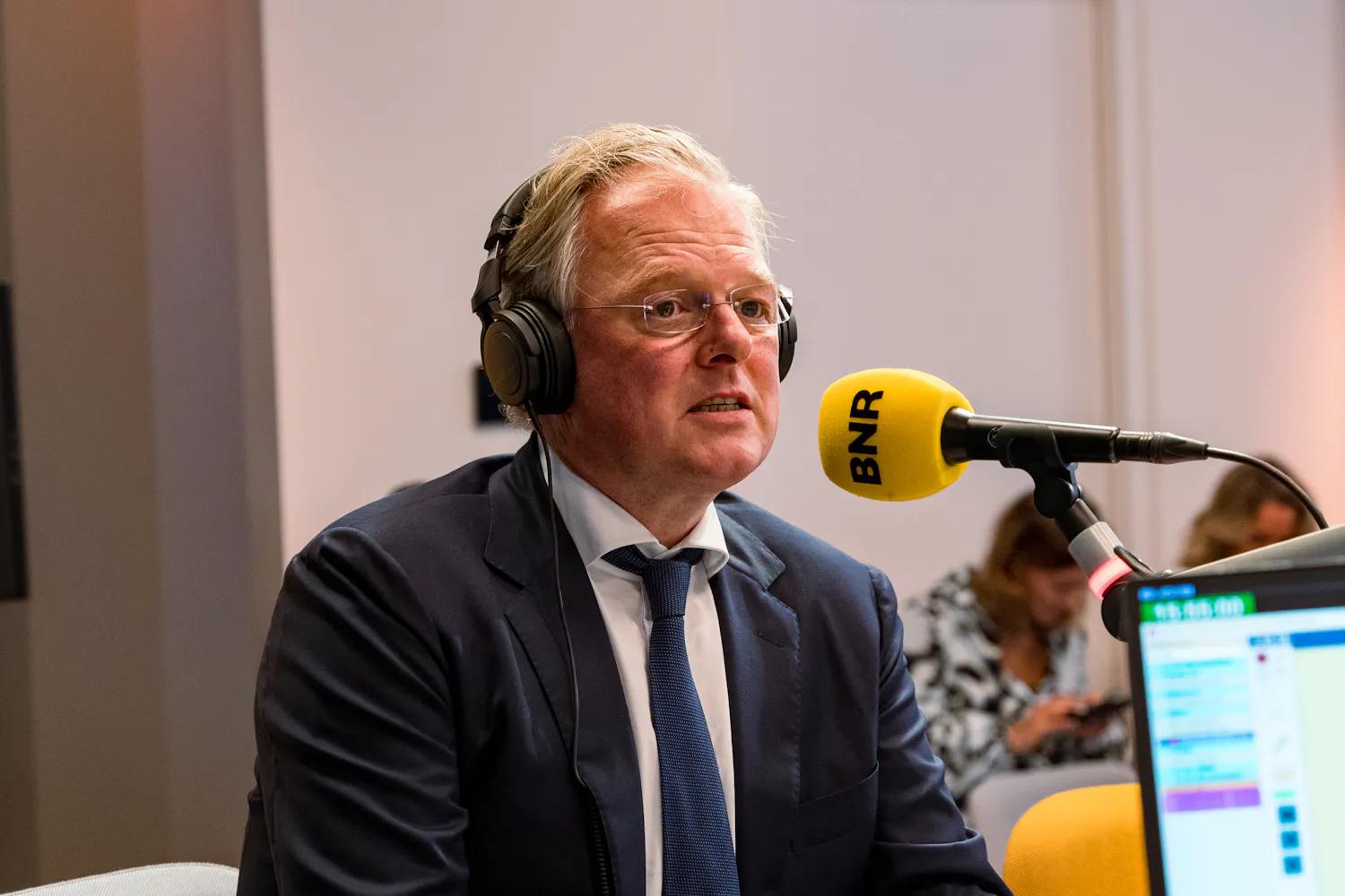 Vertrokken staatssecretaris Folkert Idsinga keert terug in Kamer | BNR ...