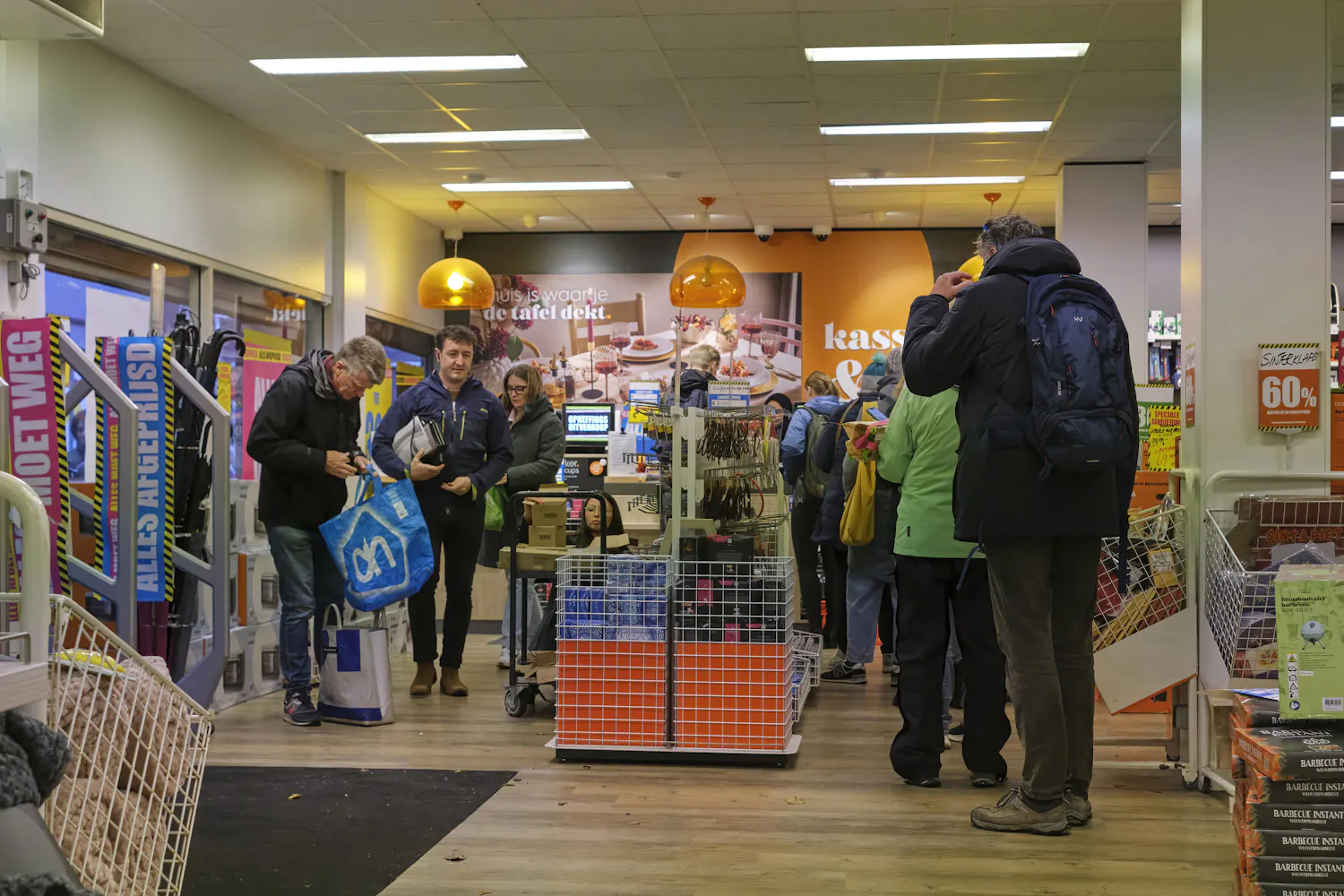 Mirage Retail Group, moederbedrijf Blokker, vraagt ook faillissement ...