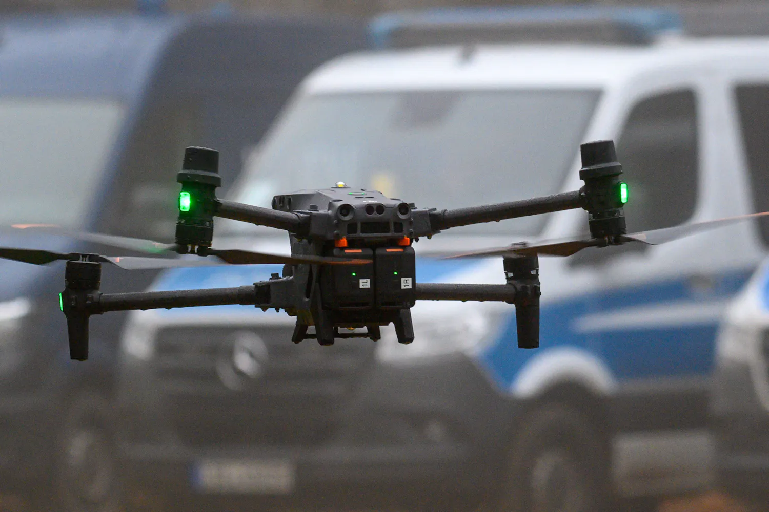 Mysterieuze drones gesignaleerd boven Duitse basis, vrees voor spionage ...