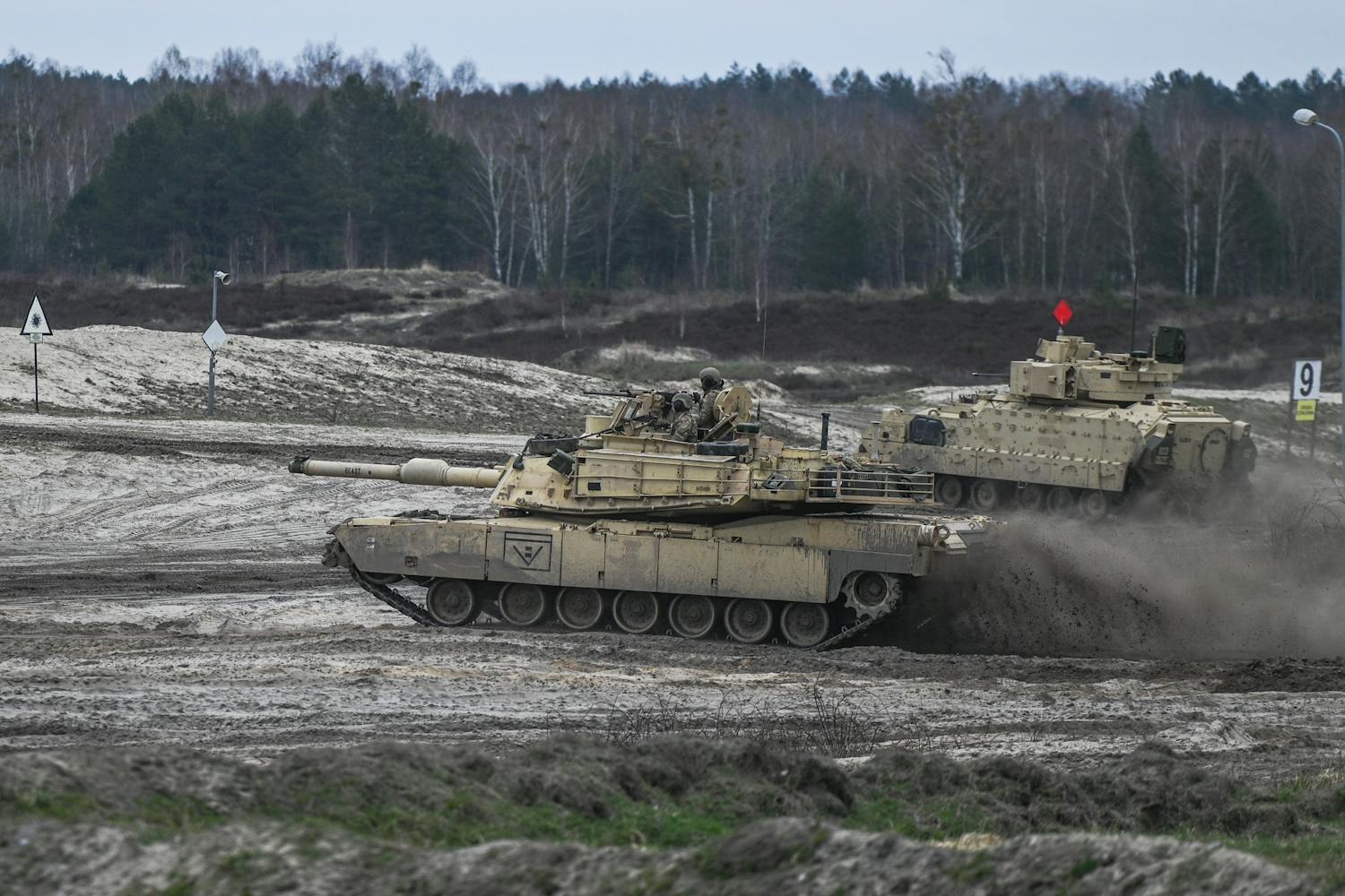 Wereldwijde defensie-uitgaven tot recordhoogte | BNR Nieuwsradio