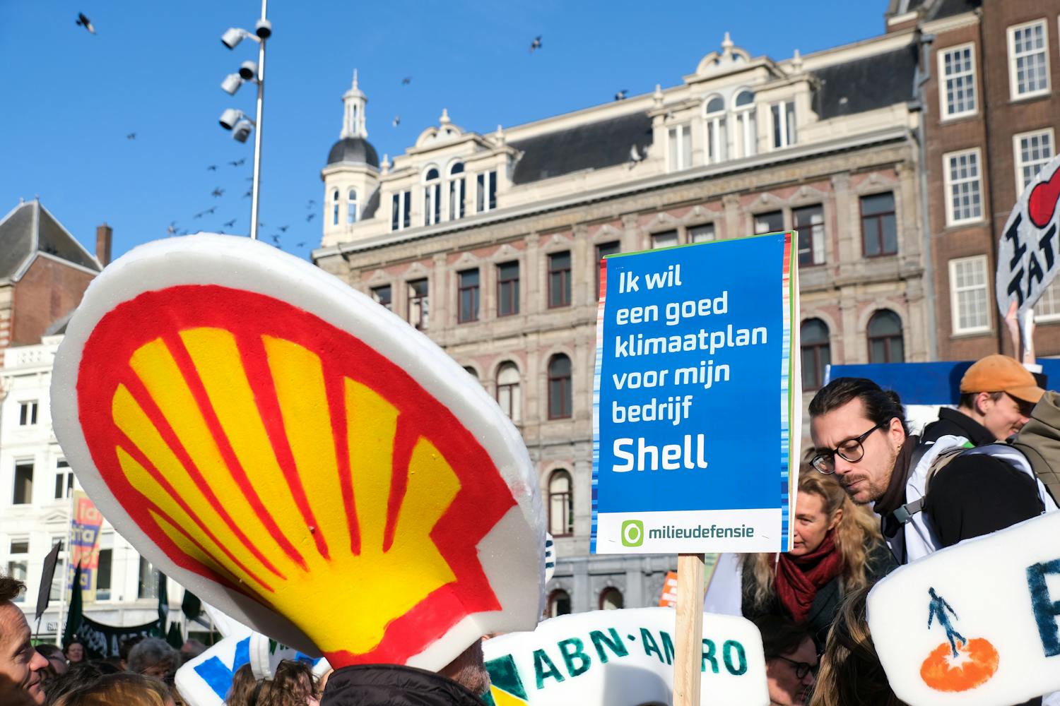 Shell krijgt opnieuw met Milieudefensie te maken, nieuwe rechtszaak ...