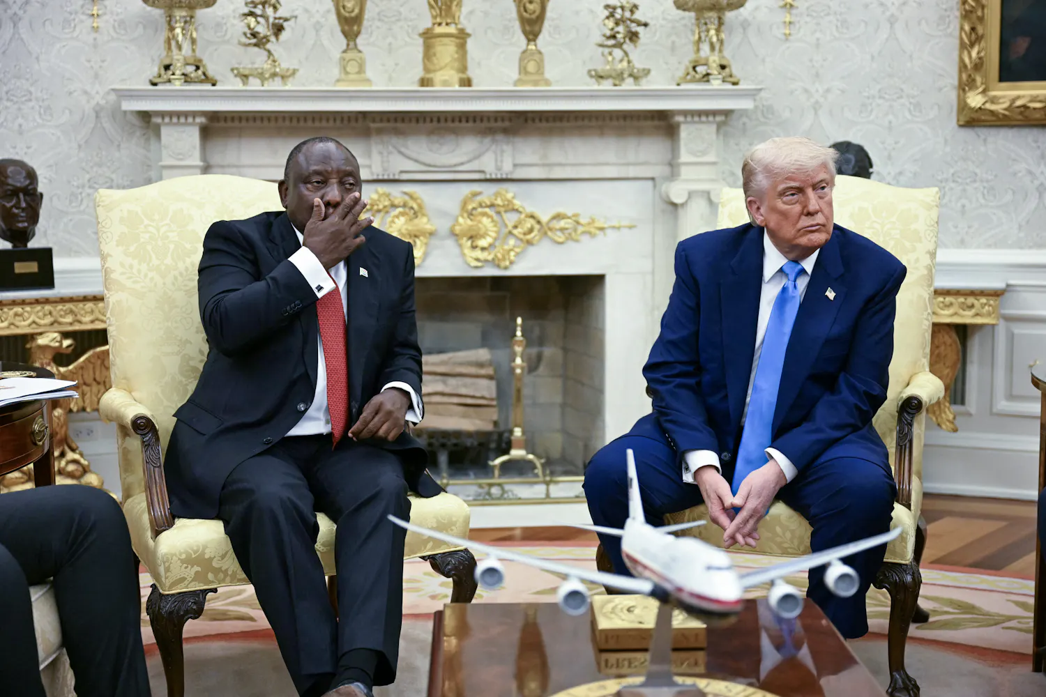 Trump beschuldigt Zuid-Afrika van ‘witte genocide’ in tenenkrommende ...