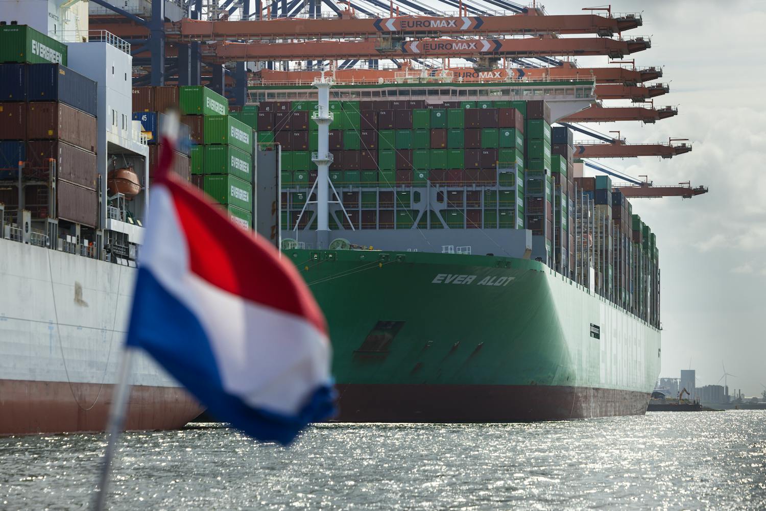 Trump komt met nieuw importtarief voor EU: het wordt nu 30 procent | BNR Nieuwsradio