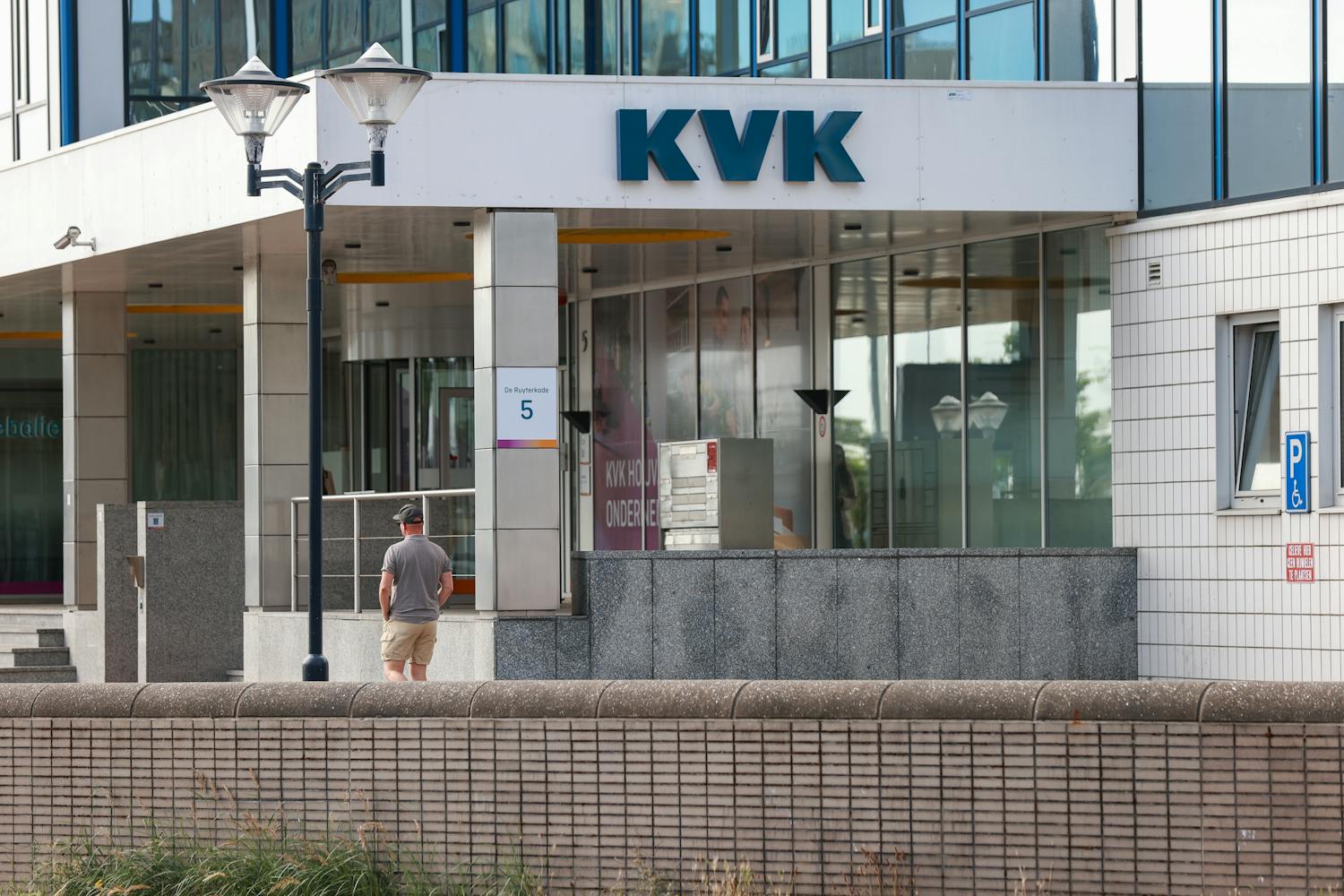 Startende ondernemer kiest steeds vaker voor bv: ‘Risico’s omzeilen blijft misvatting’ | BNR ...