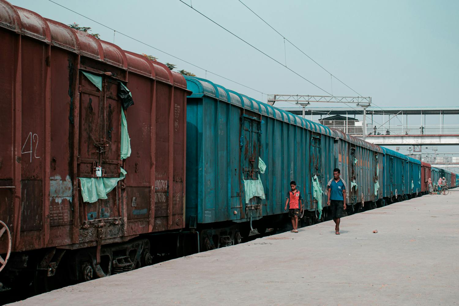 Indiase olieraffinaderijen schroeven inkoop Russische olie terug | BNR Nieuwsradio