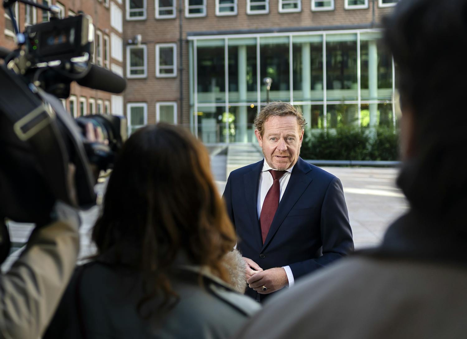 VVD schuift Van Weel naar Buitenlandse Zaken | BNR Nieuwsradio