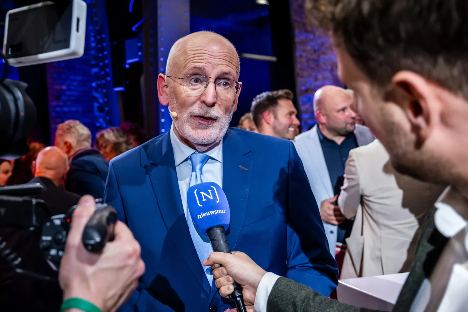 PVV-Kamerleden verspreidden heimelijk AI-beelden van Timmermans ...