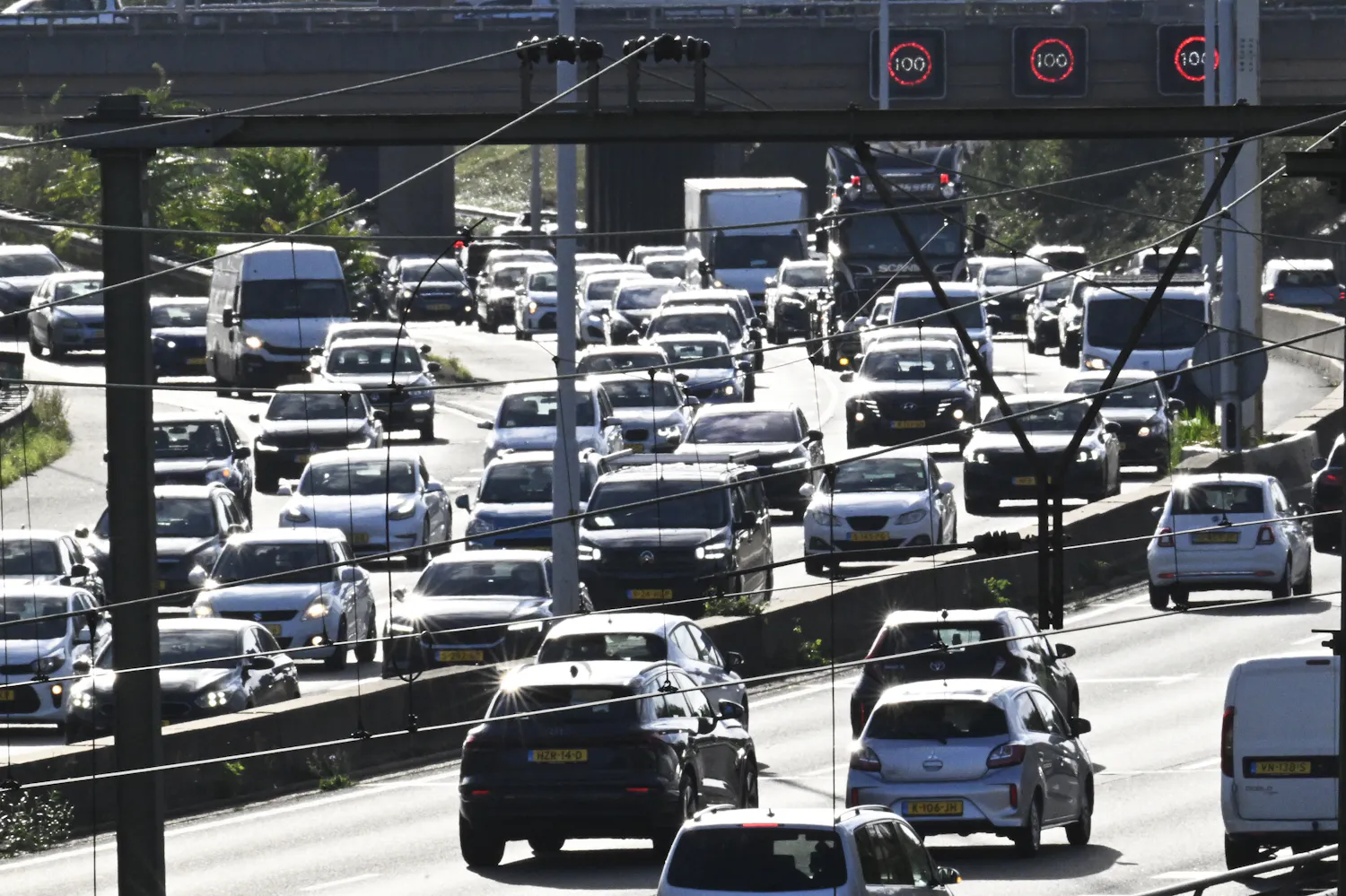 OV-NL verbolgen over campagne spitsmijden: ‘Openbaar vervoer volledig ...