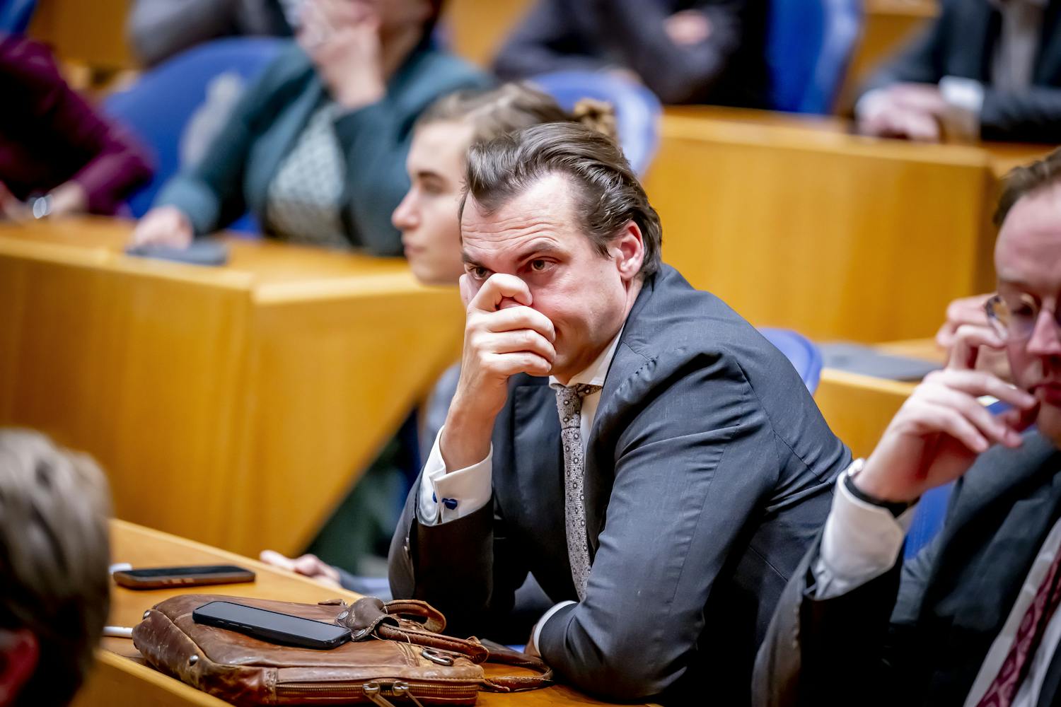 FvD-medeoprichter Baudet tijdelijk uit de Kamer voor ...