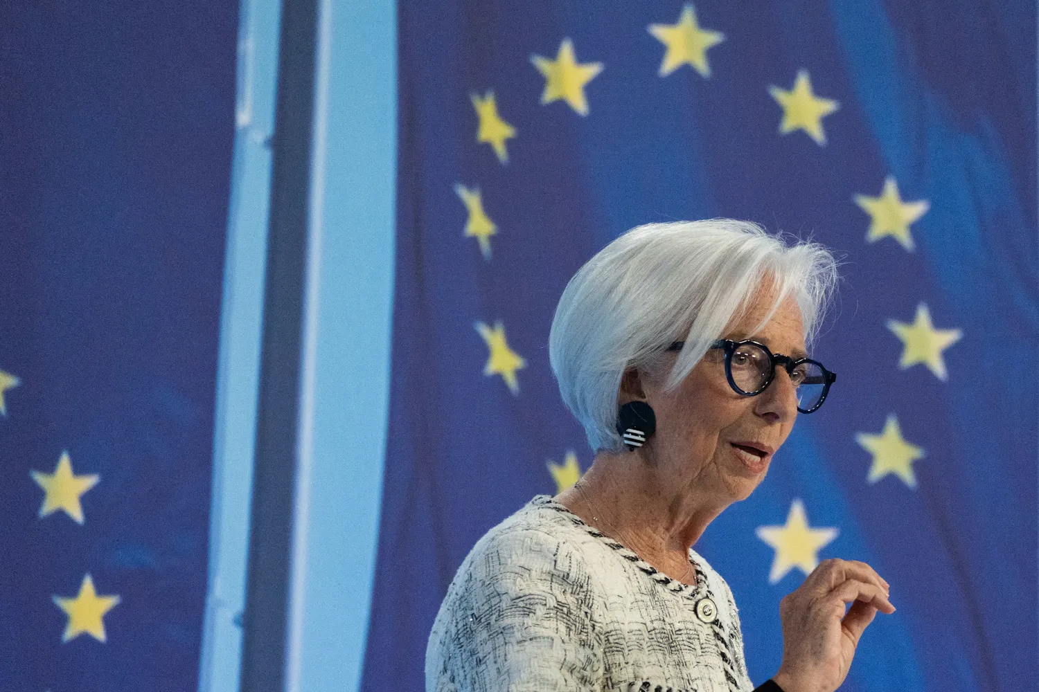 ECB twijfelt over volgende rentestap: ‘Veel meer data’ nodig om ...