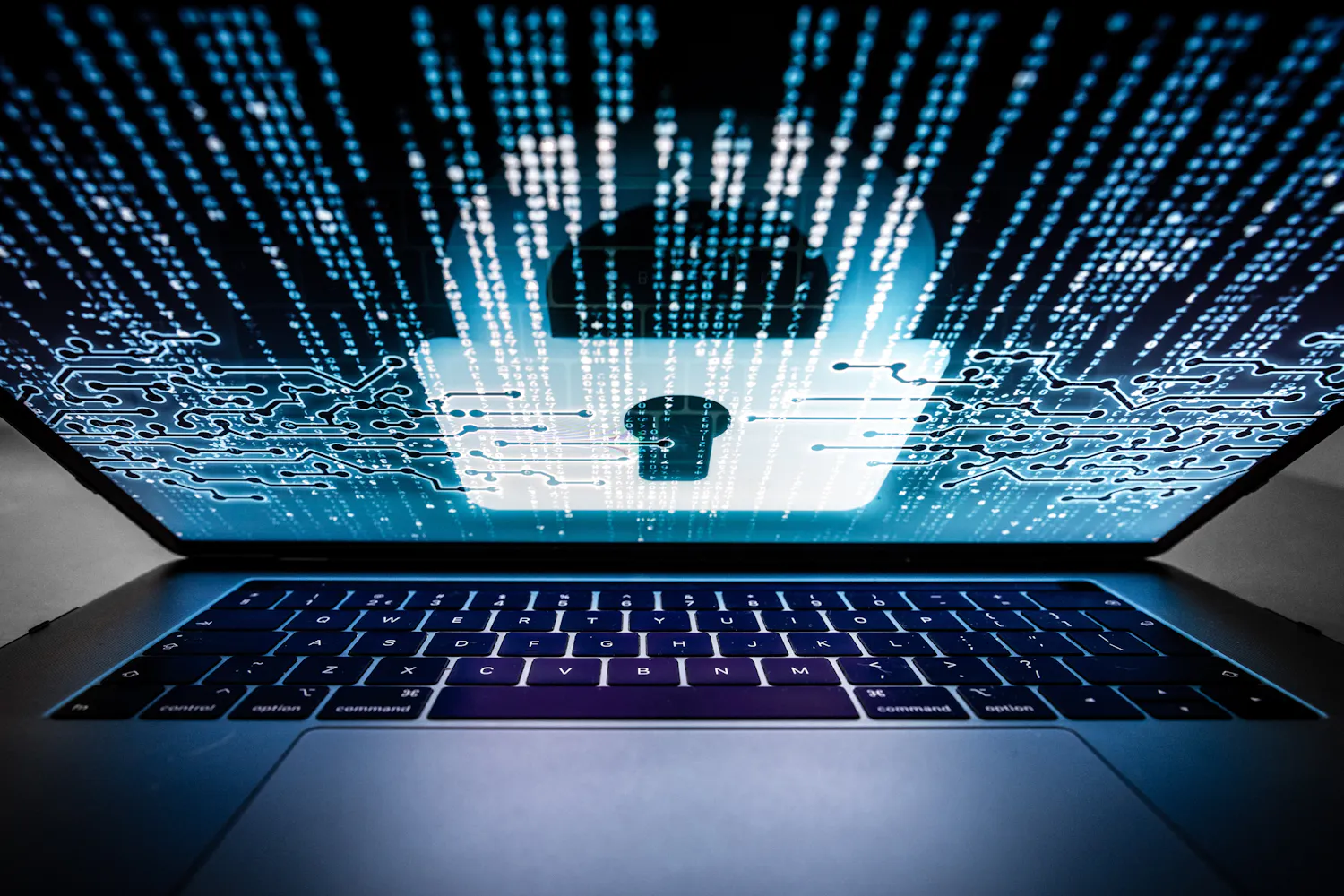 Cyberdeskundige Dave Maasland verkoopt bedrijf aan Slowaaks ESET | BNR ...