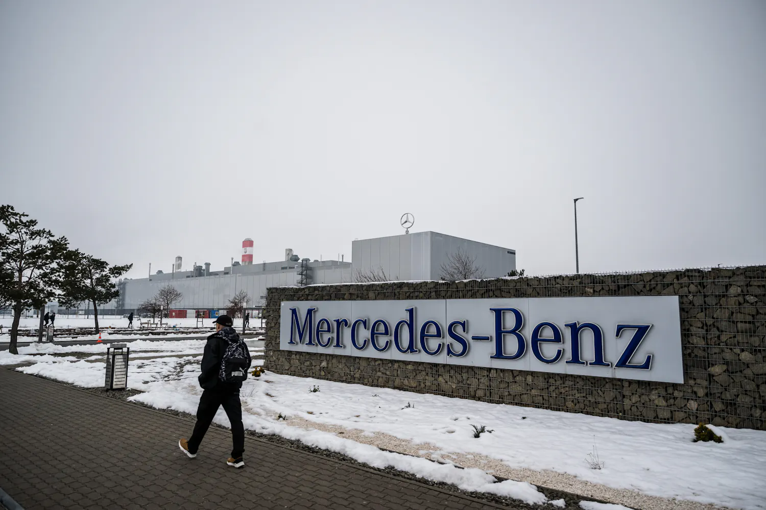 Ook Mercedes denkt aan militaire productie, ‘heeft al banden met ...