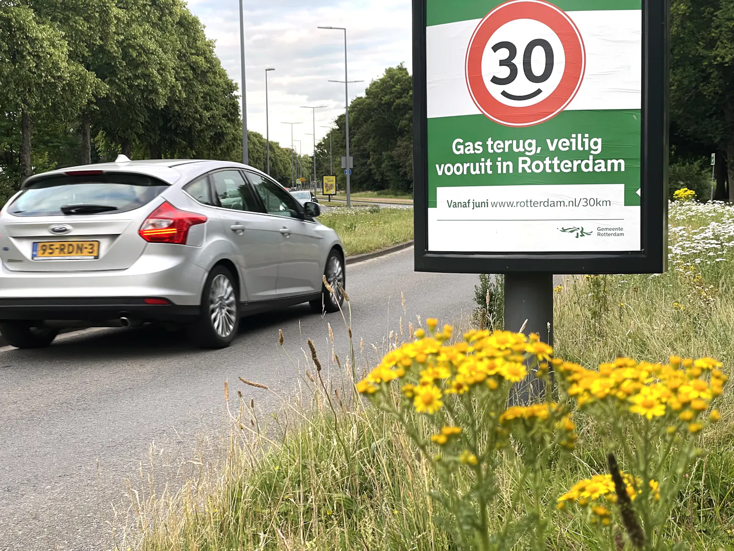 Snelheid op 30 km/u-wegen ligt vaak te hoog: ‘Maatregelen nodig’ | BNR ...