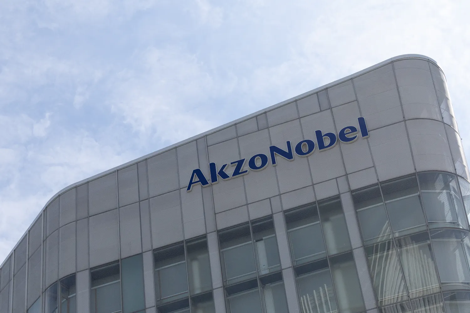 Nippon Paint en Sherwin-Williams blazen jacht op AkzoNobel af na ...