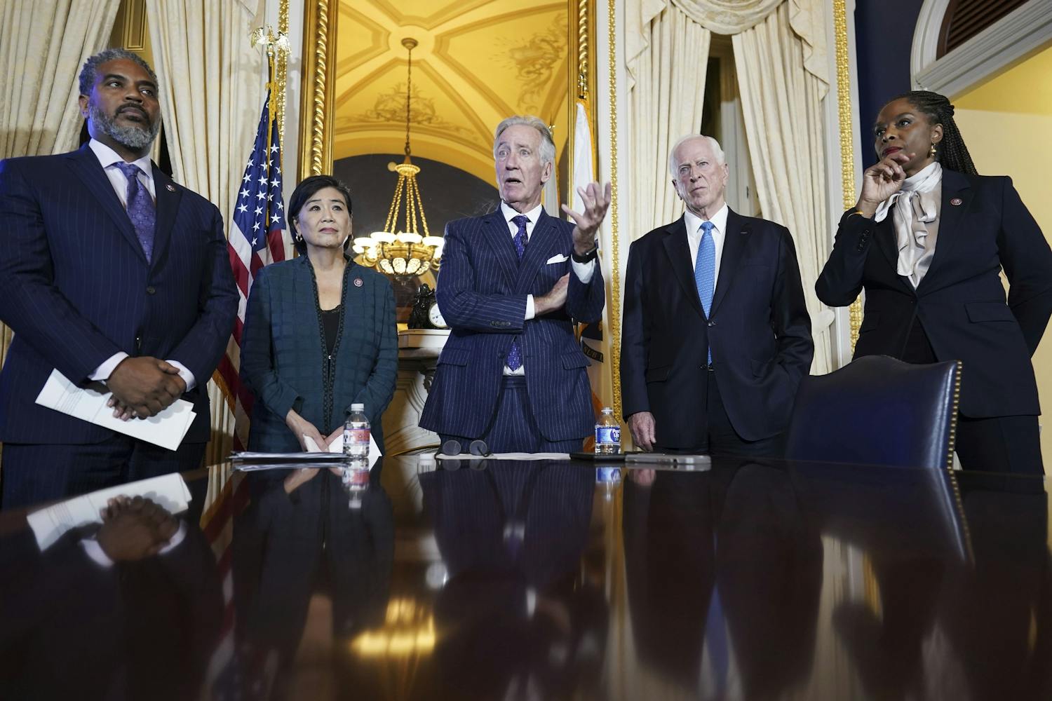 'Commissierapport publicitaire ramp voor Trump' | BNR Nieuwsradio