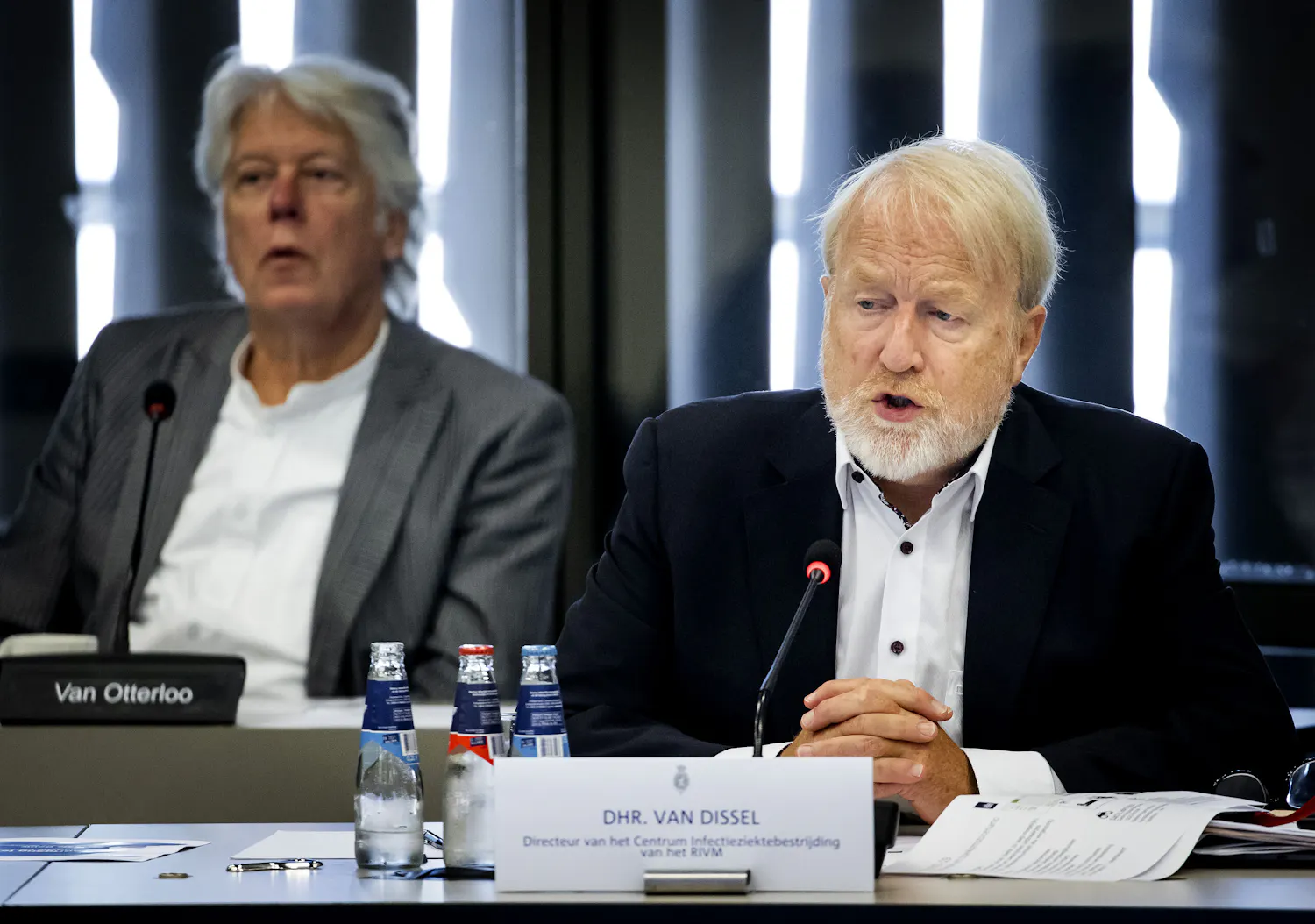 Van Dissel: Nederland op kantelpunt, aanvullende maatregelen nodig ...
