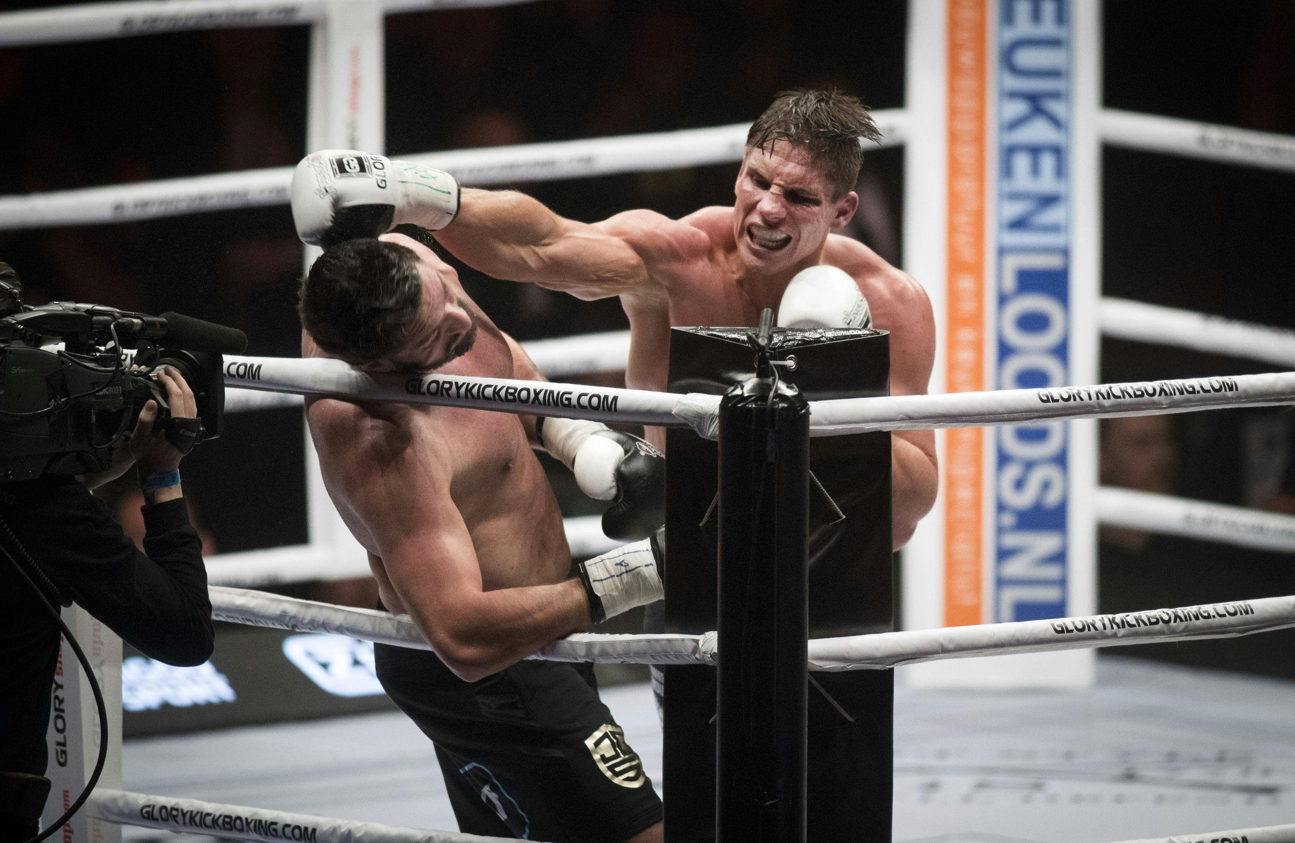 Hoe de beste kickbokser ter wereld kruidenthee hip gaat maken | BNR ...