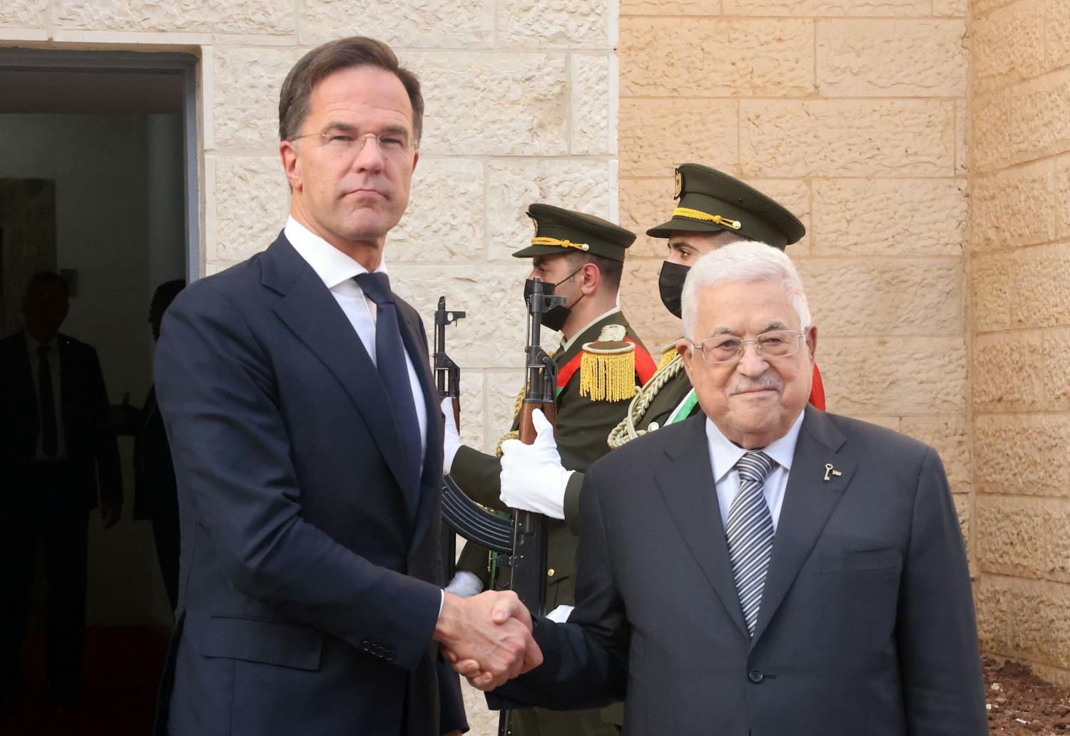 'Abbas is een oude man en komt nauwelijks zijn kantoortje uit | BNR Nieuwsradio