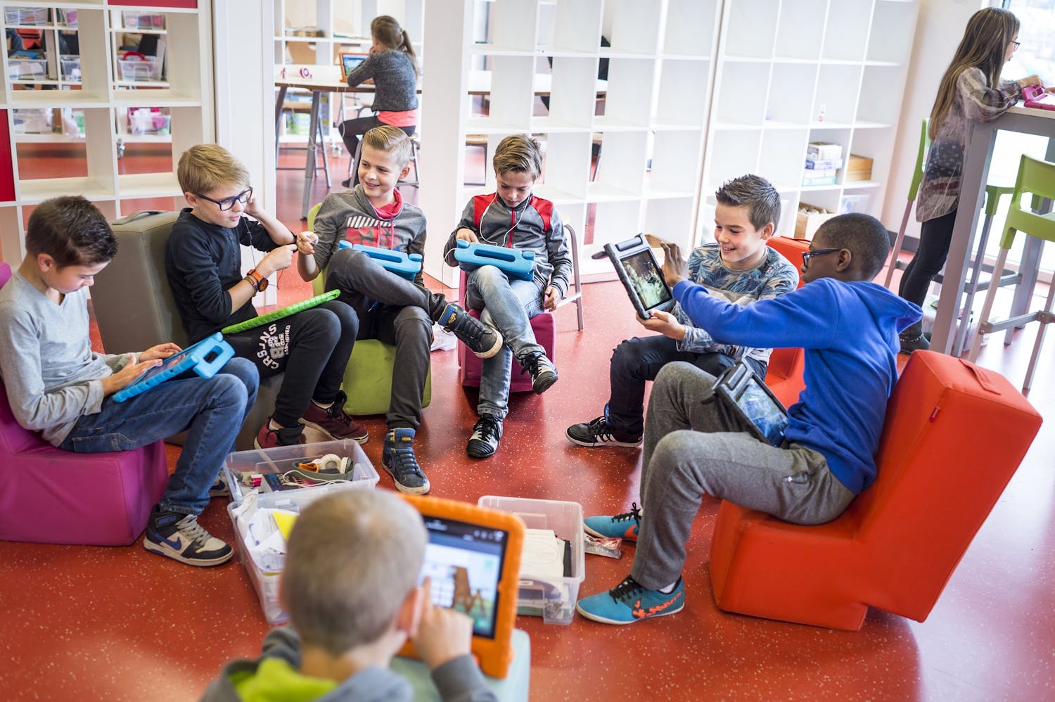 Radboud Universiteit gaat AI implementeren in het onderwijs | BNR Nieuwsradio