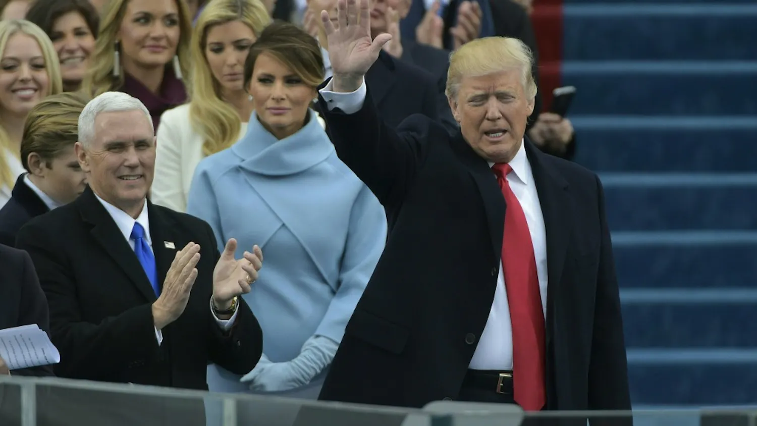De kledingstijl van Trump: hij maakt er wel een potje van | BNR Nieuwsradio