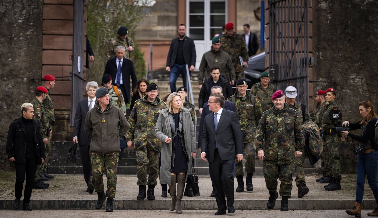 Historische samensmelting Nederlands en Duits landmacht een feit | BNR ...