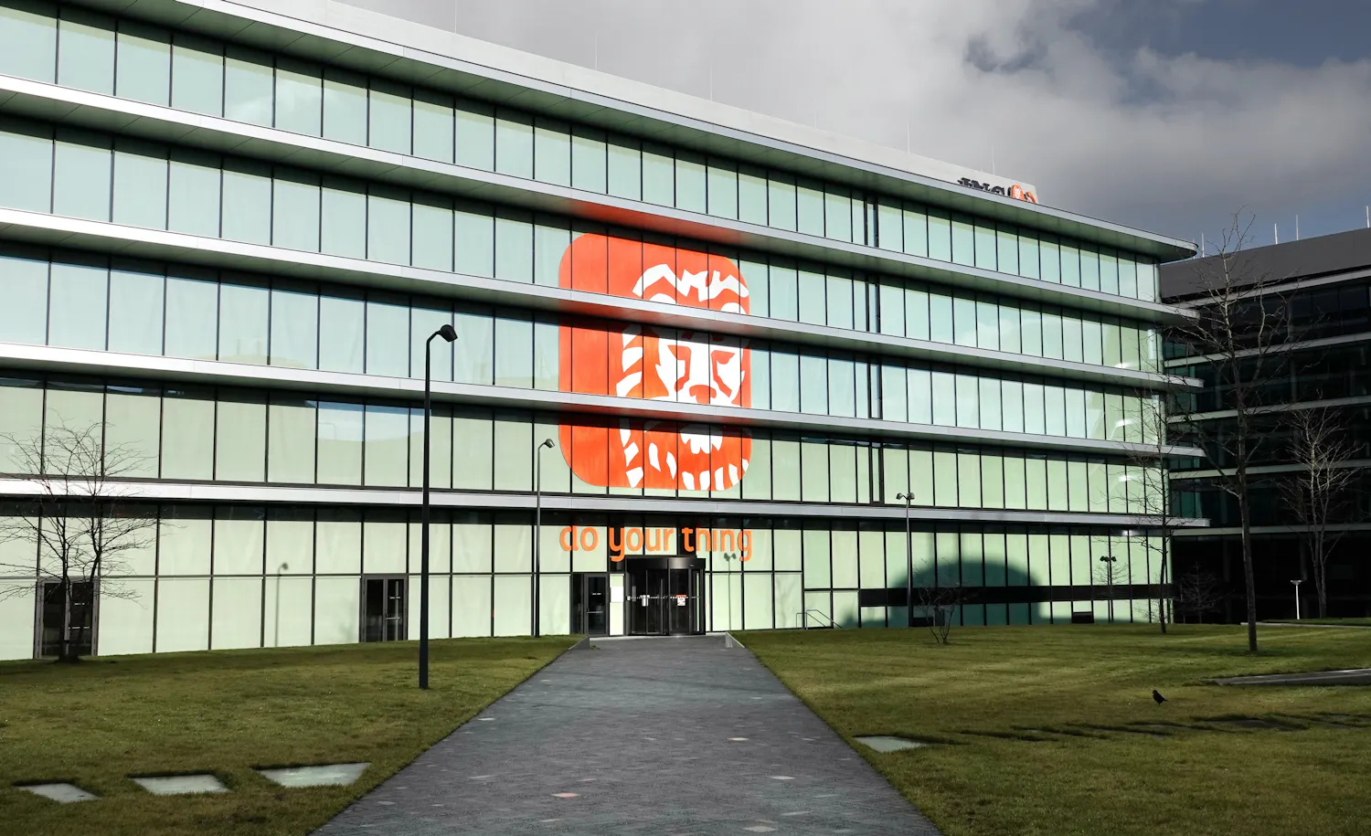 Witwasregels torpederen bankrekening Stichting Najiba | BNR Nieuwsradio