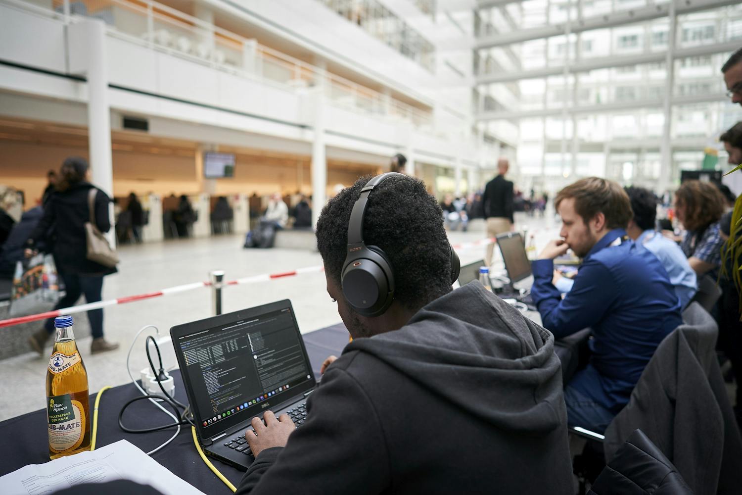 Test: mens kan beter programmeren dan ChatGPT (nog net) | BNR Nieuwsradio