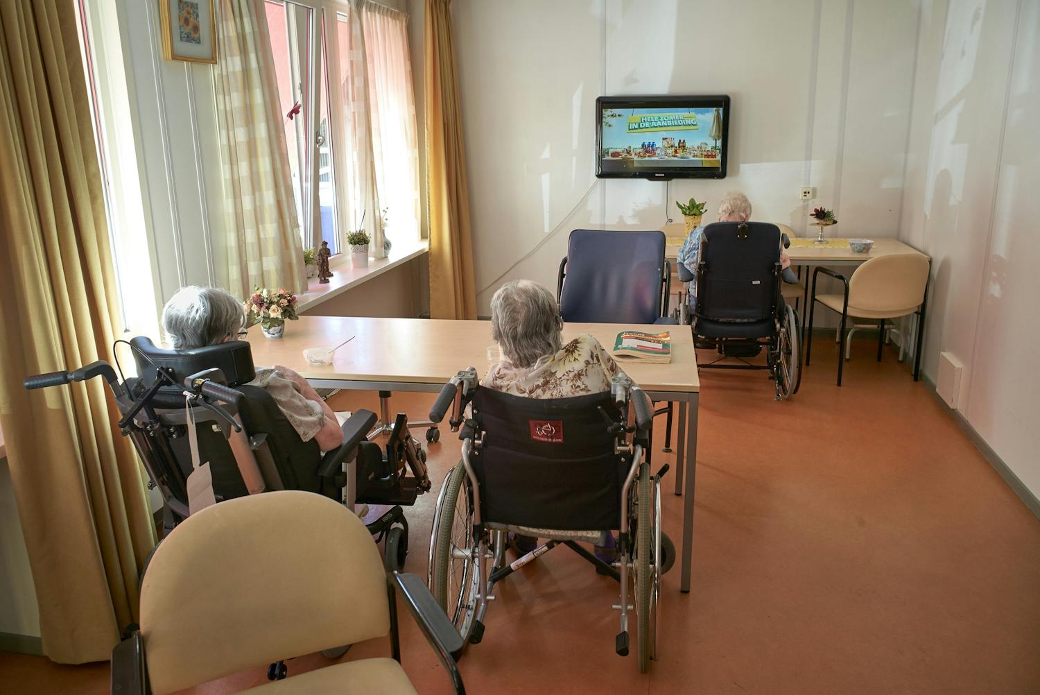 Zorginstellingen kunnen verduurzaming kantoren niet betalen | BNR ...